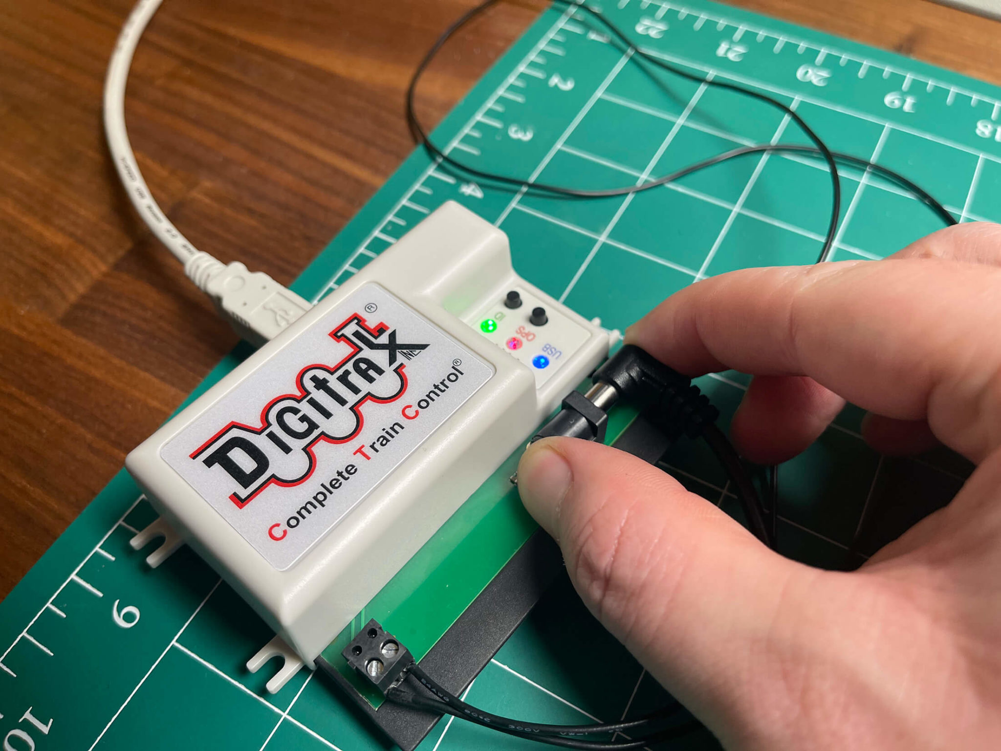 Ensure your new Digitrax PR4 is connected to your track!